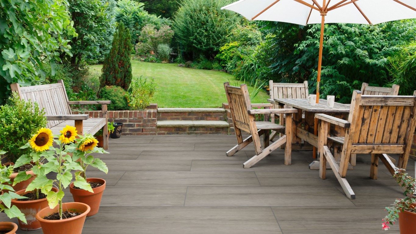 Keramische buitentegel houtlook voor tuin en terras - Step Stones